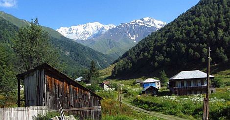 Into the spoiled paradise - hike from Ushguli to Tsana