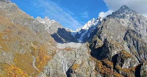 Hike from Mazeri to the Ushba glacier